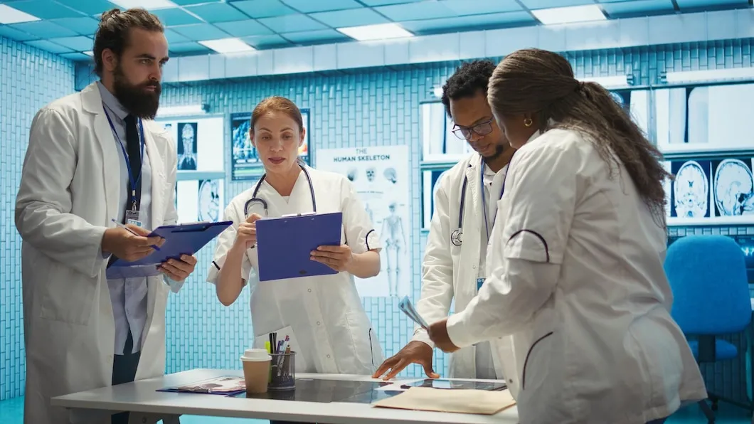 Oncology Career Options: Corporate Hospitals vs. Academic Medicine